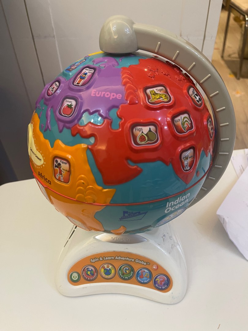 Vtech adventure globe 地球儀 早教 發聲 英文, 興趣及遊戲, 玩具 & 遊戲類 - Carousell