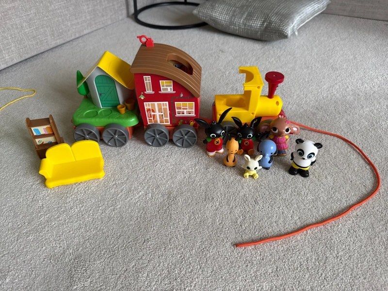 Bing train set house, Hobbies & Toys, Toys & Games on Carousell