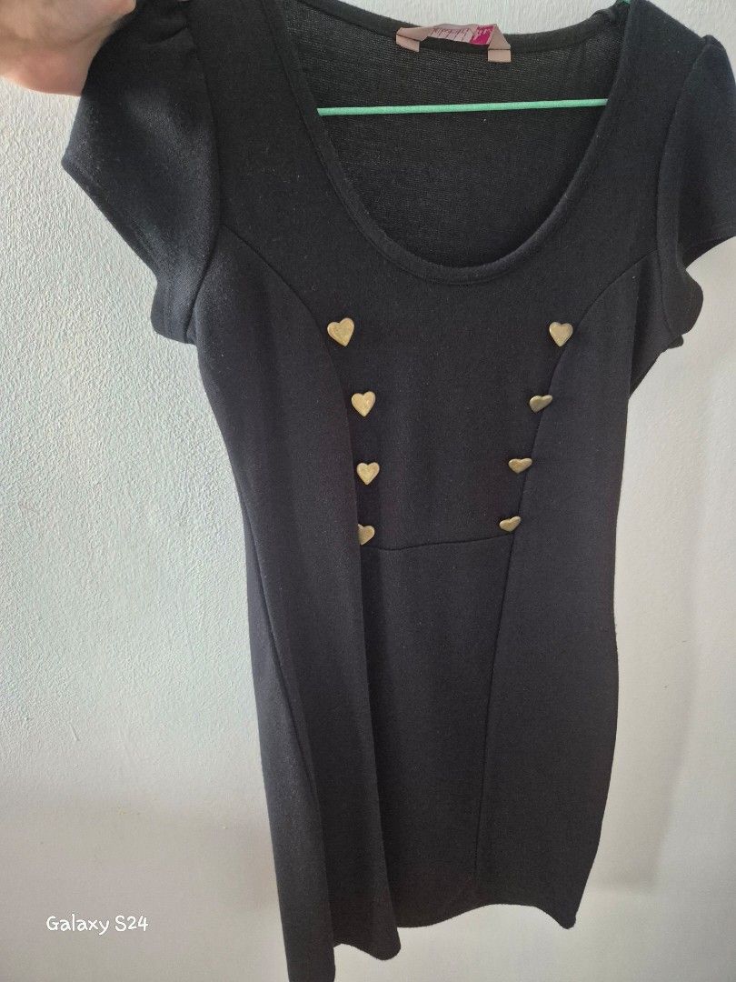 Black bodycon dress with Heart-Shaped Buttons, Women's Fashion, Tops ...