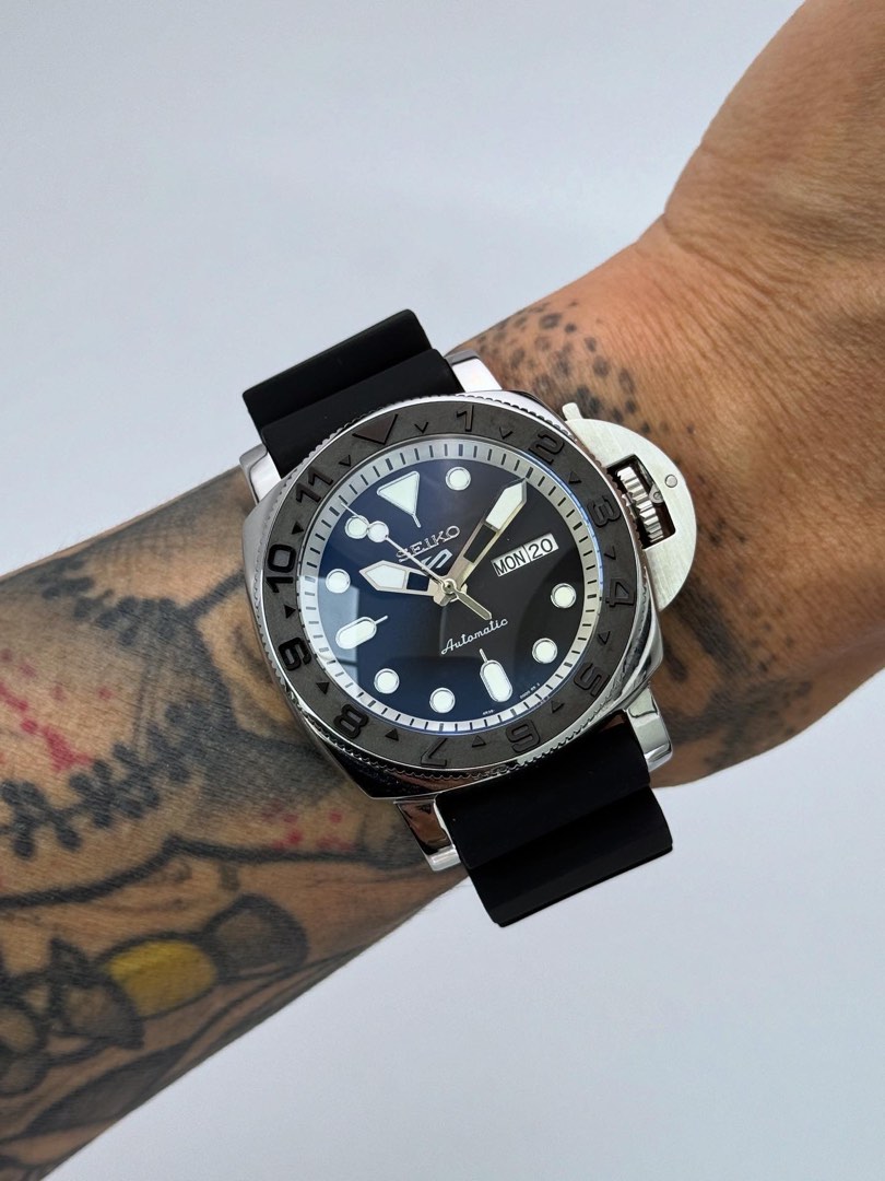 Custom Seiko Mod 42mm Dual-Time Black White Pam Submersible Automatic ...