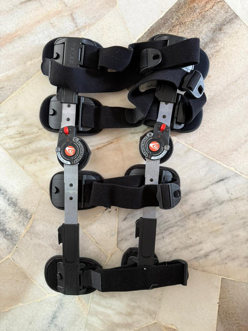 Original Breg T-scope Knee Brace, Everything Else, Others on Carousell