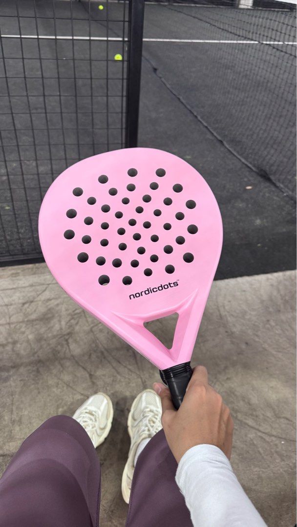 Raket padel nordicdots like new, Olah Raga, Perlengkapan Olahraga ...