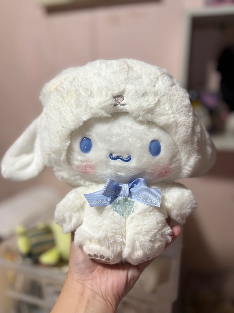 Sanrio: Cinnamoroll winter polar bear plush beaded, Hobbies & Toys ...