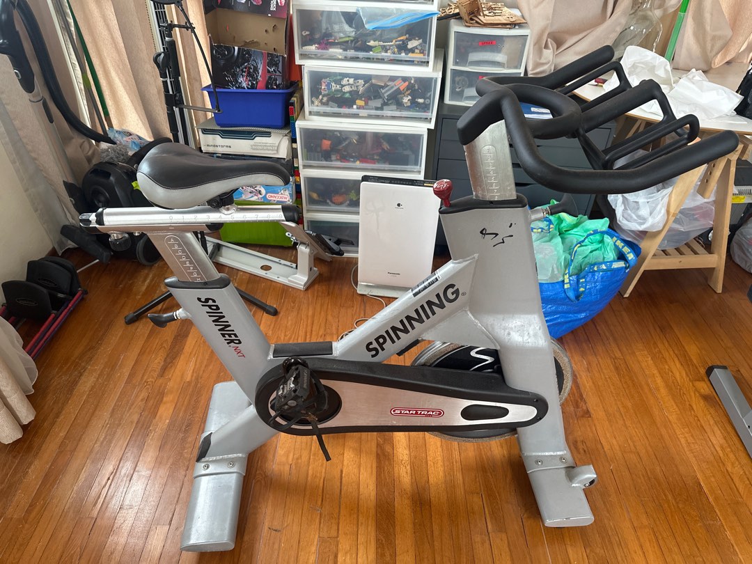 Star Trac Spinner NXT Spin Bike, Sports Equipment, Exercise & Fitness ...