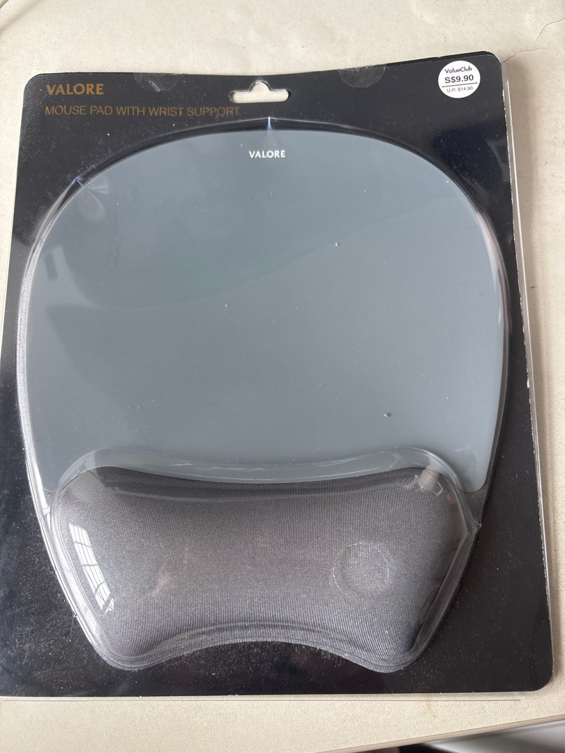 Valore Mouse Pad with Wrist Support, Computers & Tech, Parts ...