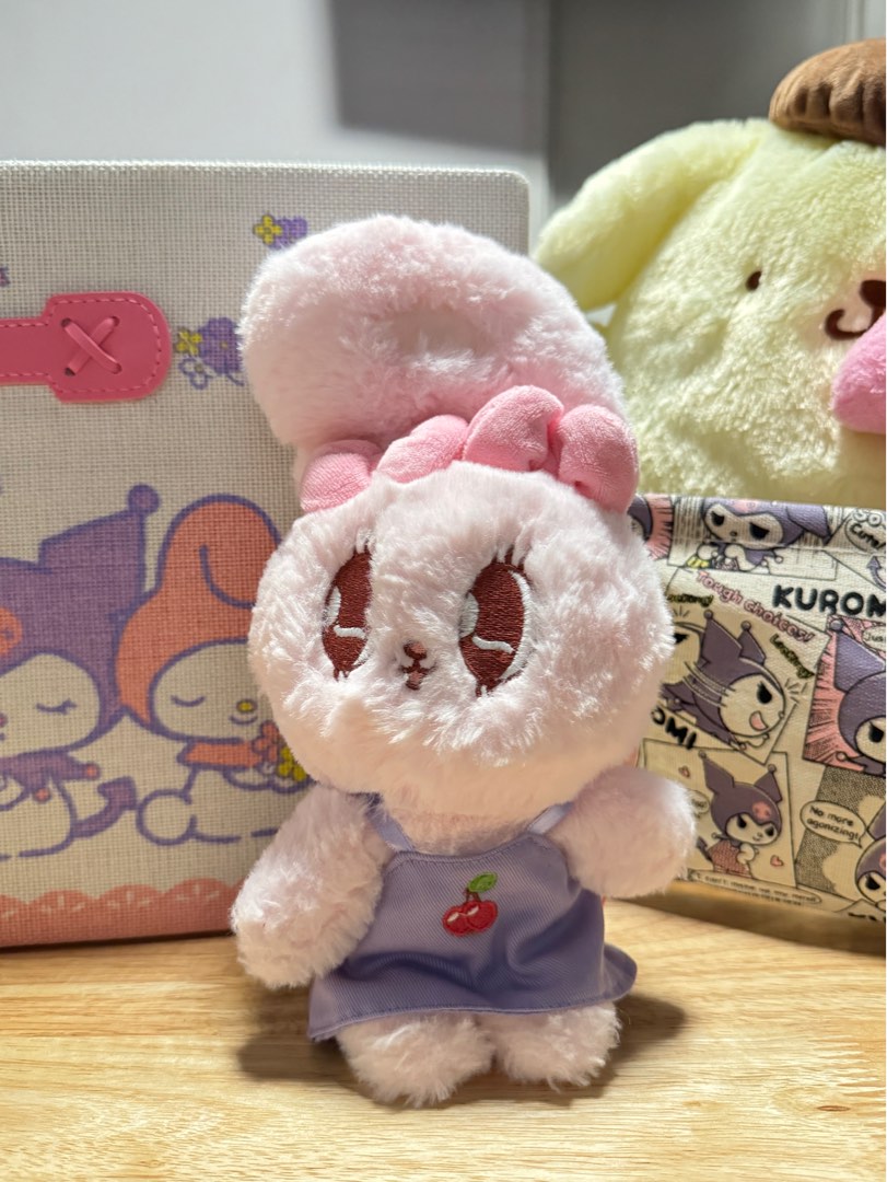 Esther Bunny plush only (collab with apeach kakao friends), Hobbies ...