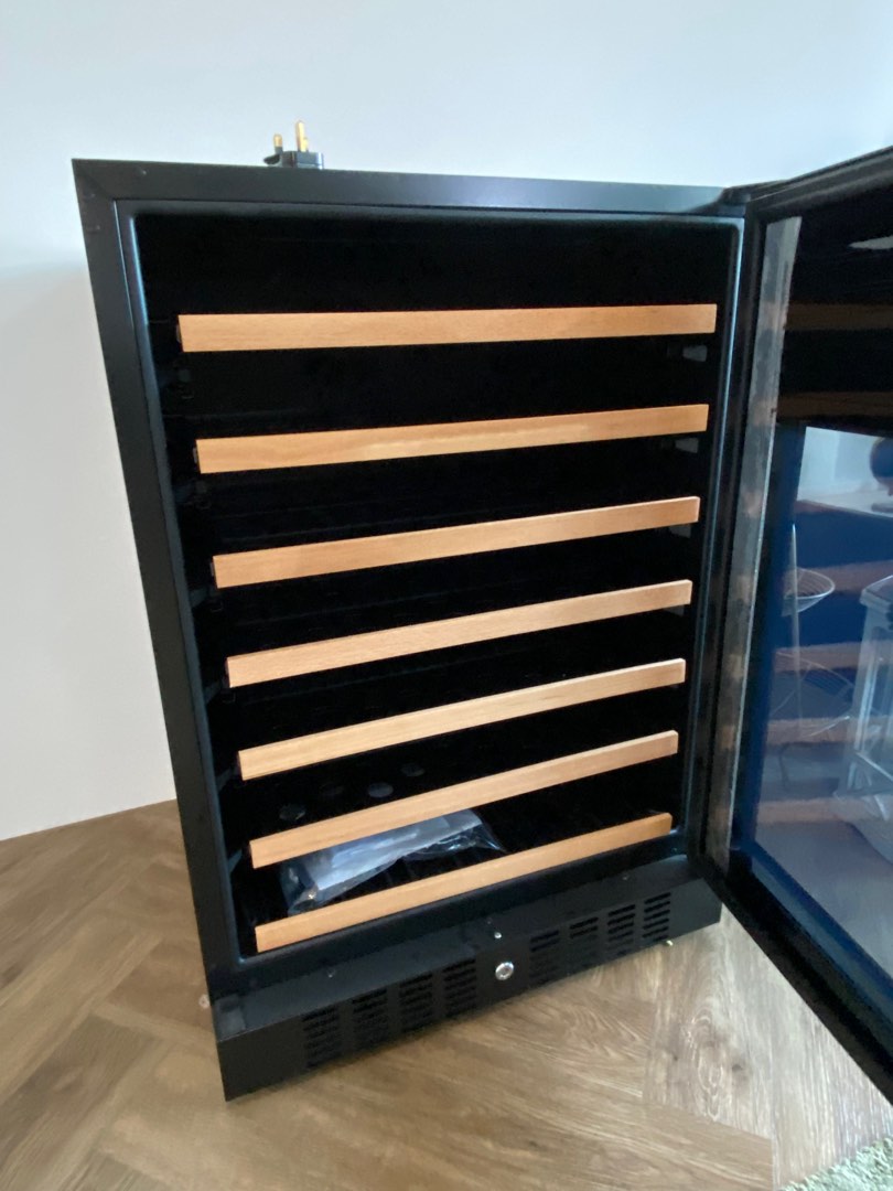 Kadeka Signature Wine Fridge, TV & Home Appliances, Kitchen Appliances ...