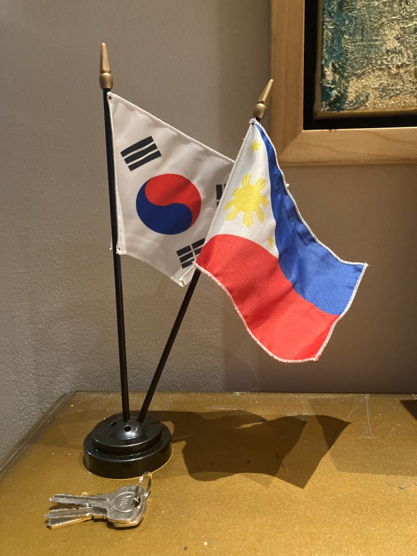 Philippine and Korean desk flags, Hobbies & Toys, Travel, Travel ...