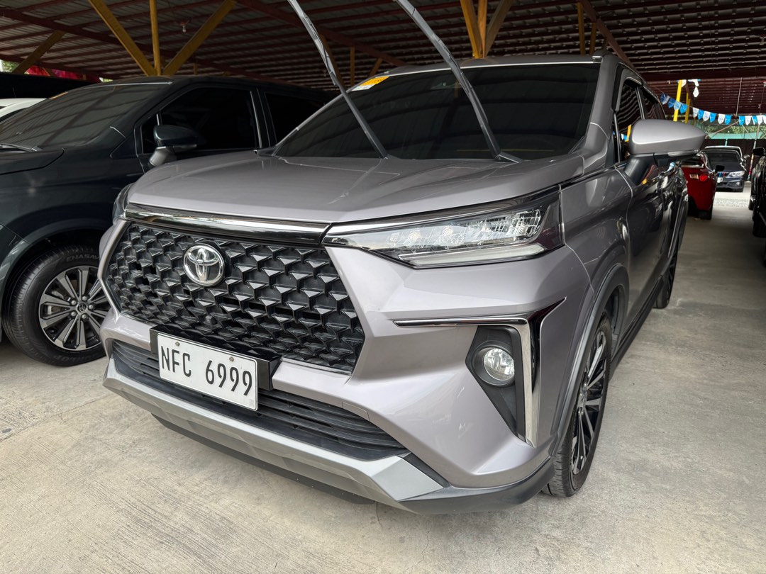 Toyota Veloz V A/T Top of the line 360 Camera Wireless Charging Port ...