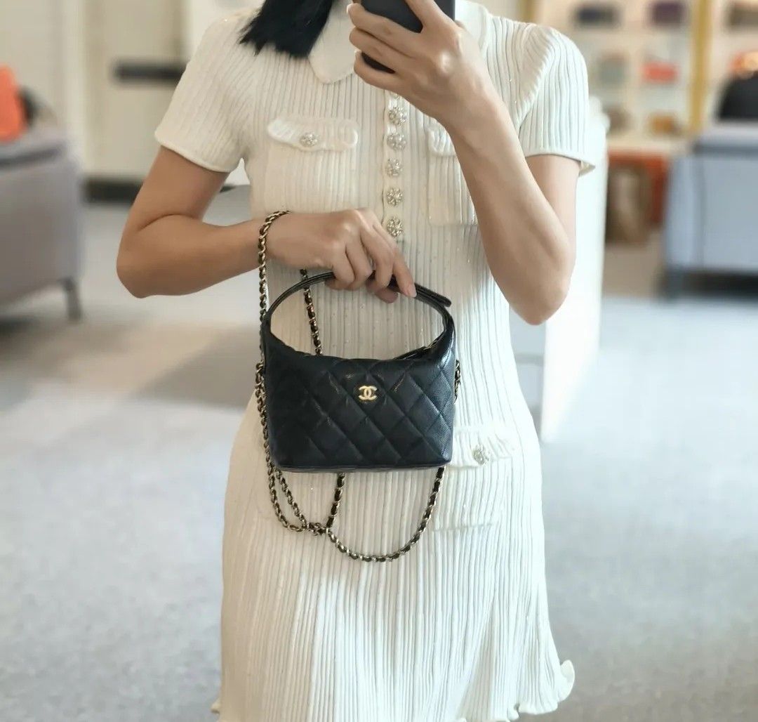 Chanel 25c Hobo Black Caviar Gold Hardware Full Set Receipt 2025 ...