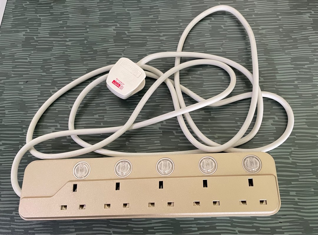 4-Way Power Strip with UK Plug, TV & Home Appliances, Electrical ...