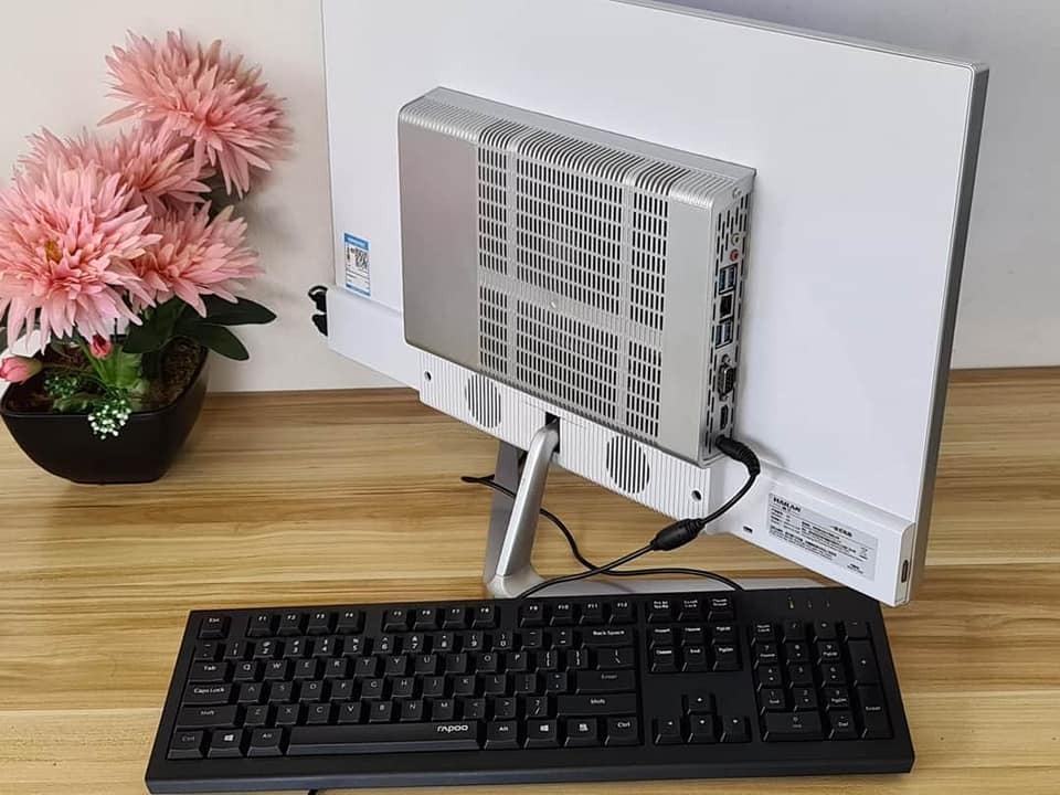 Hailan x6 All in One PC Core i5 7th Gen 16gig RAM 256 gig SSD 24-inches ...