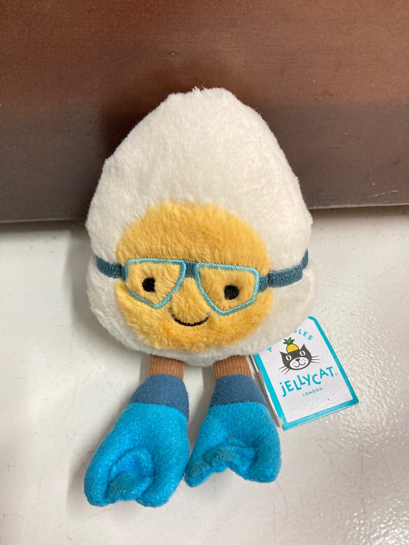 Jellycat Amuseables Scuba Egg 潛水蛋, 興趣及遊戲, 玩具 & 遊戲類 - Carousell