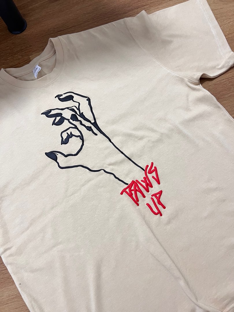 Lady Gaga fanmade paws up 3D puff print merchandise tee, Men's Fashion ...