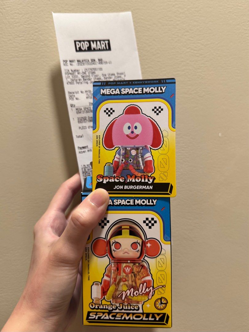 Mega Space Molly Series 4 Jon Burgerman, Hobbies & Toys, Toys & Games ...