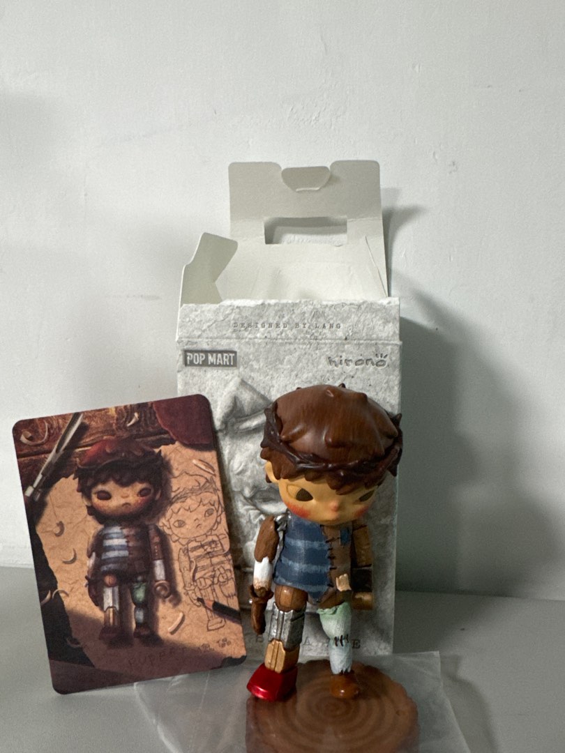 POP MART Hirono Puppet Figure (SECRET), 興趣及遊戲, 玩具 & 遊戲類 - Carousell
