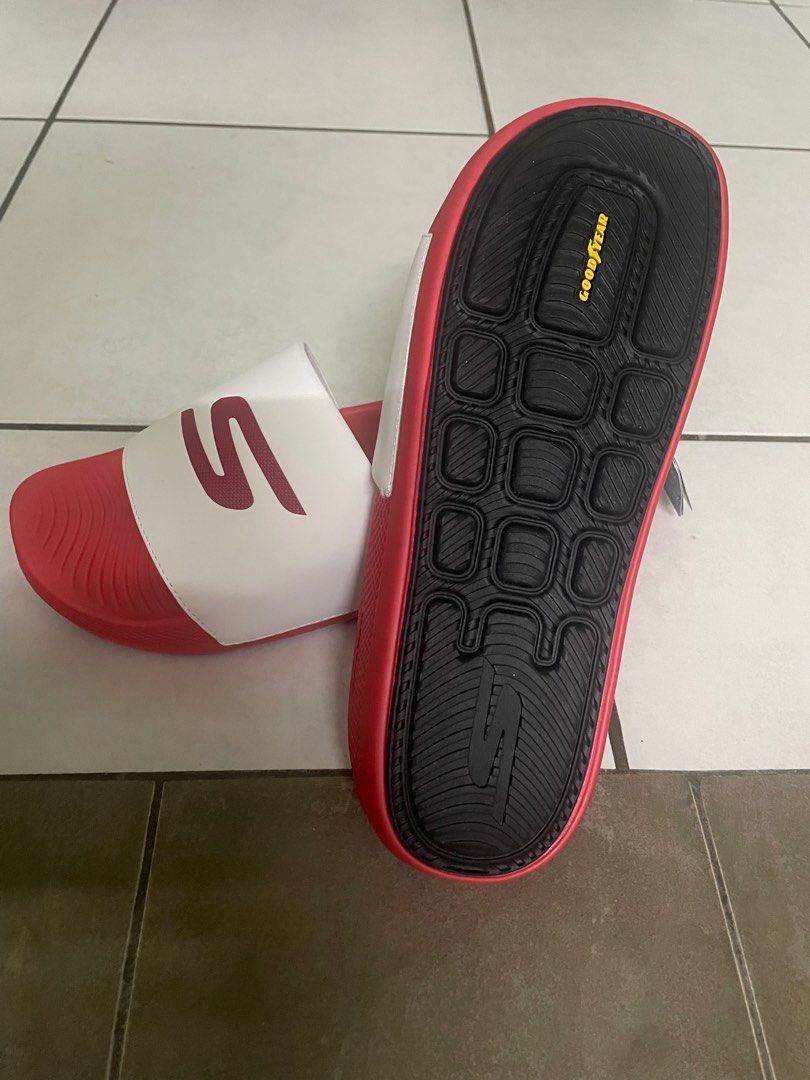 Skechers Go Walk Hyperbust, Men's Fashion, Footwear, Flipflops and ...