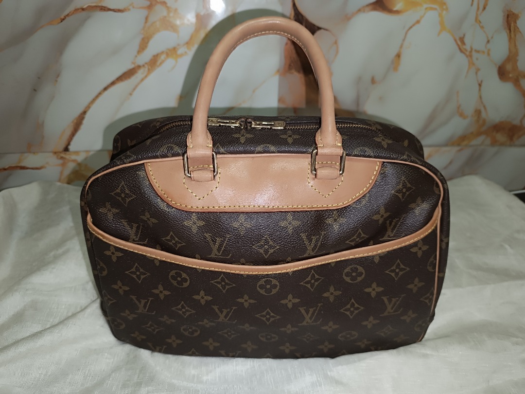 Rush sale LV Deauville w/ Entrupy certificate, Luxury, Bags & Wallets ...