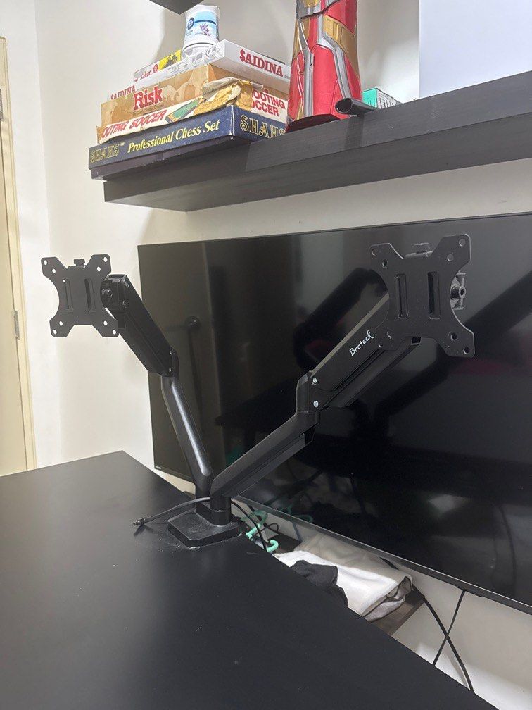 Brateck Bracket 17"-32" Dual Monitor Arm, Computers & Tech, Parts ...