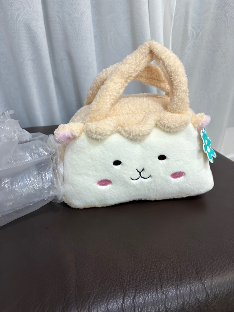 Fun Claw Sheep Plush Lunch Bag, Hobbies & Toys, Toys & Games on Carousell