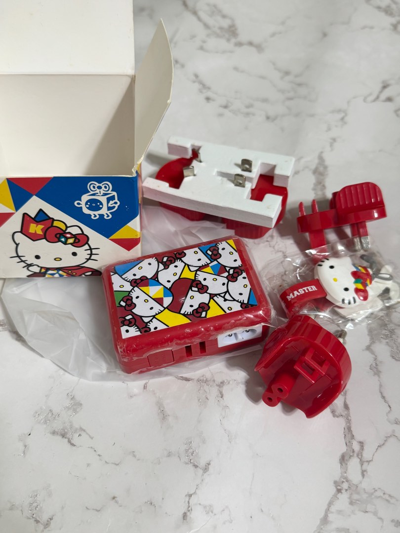Hello Kitty game master travel adapter USB旅行轉插, 電腦＆科技, 電腦周邊及配件, 電腦線、轉接線 ...