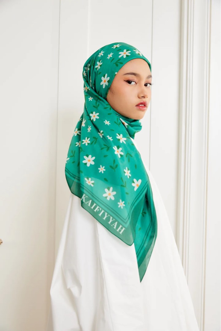 Kaifiyyah Bawal, Women's Fashion, Muslimah Fashion, Hijabs on Carousell