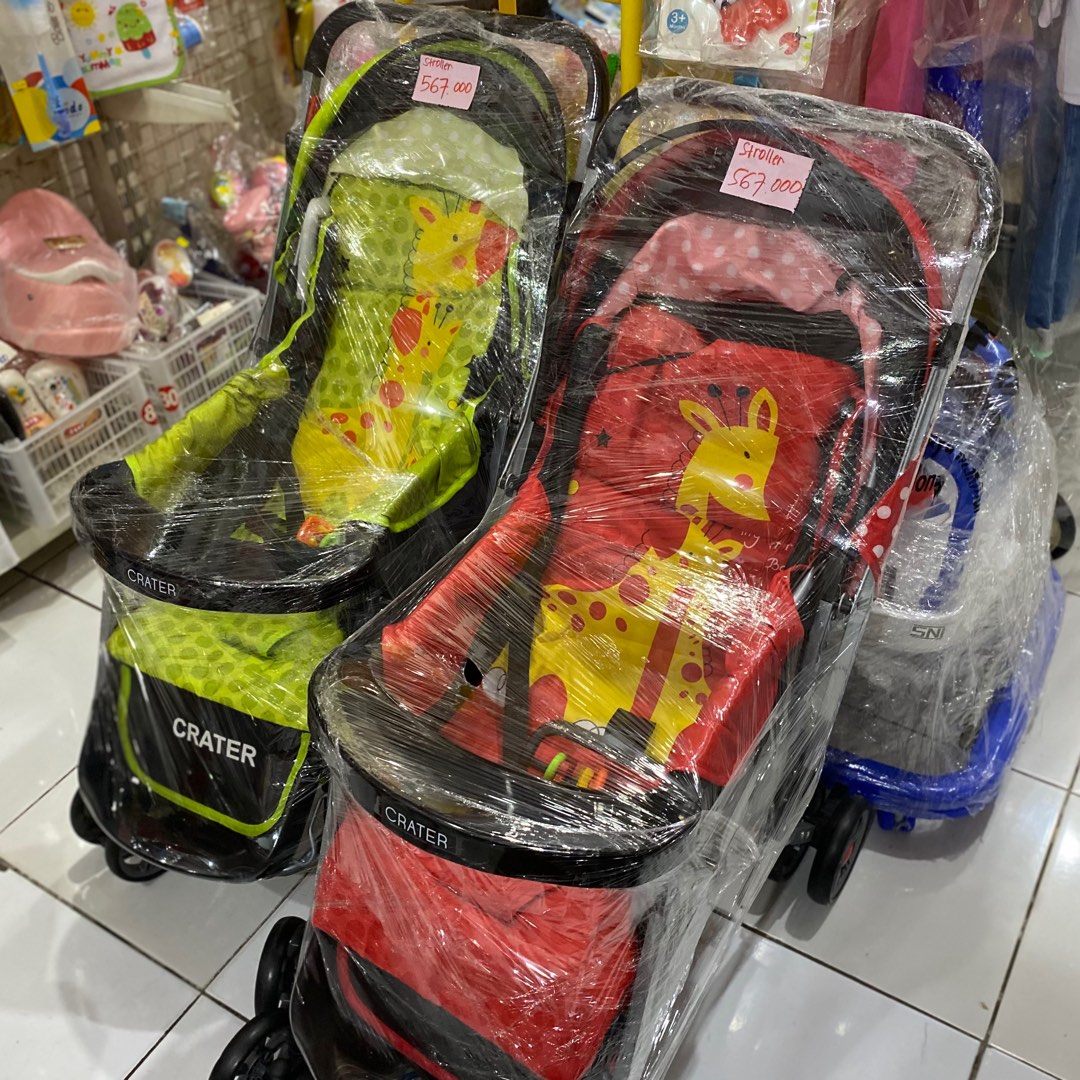 Stroller Crater Jerapah Hijau & Merah, Bayi & Anak, Kereta, Kursi ...
