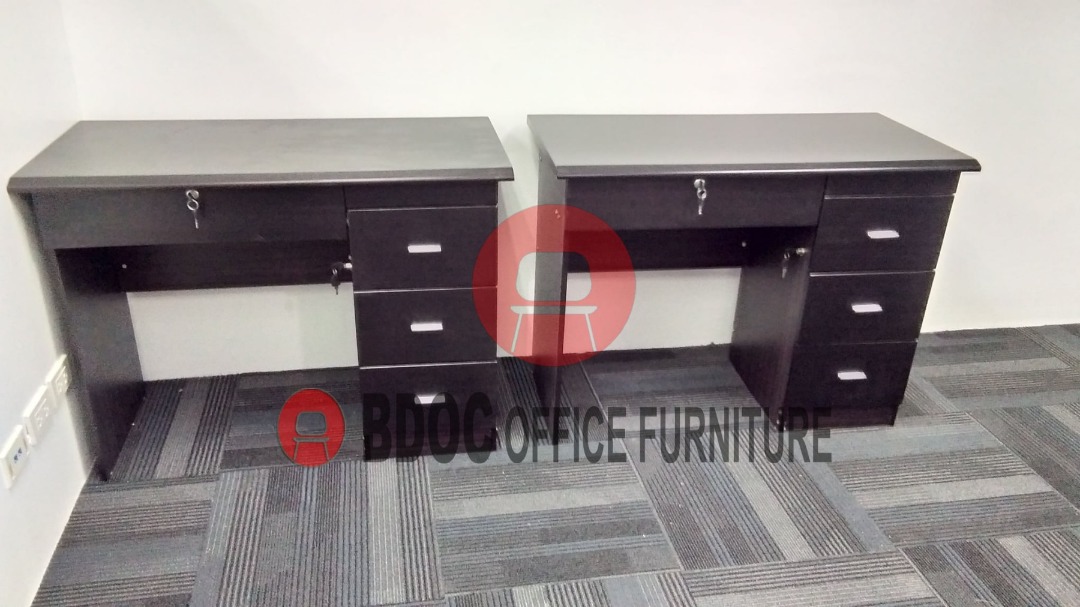 Executive Freestanding Table - Fabric with Glass Office Partition ...