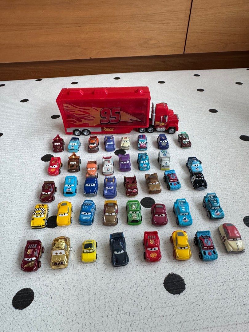 Authenic Lightening McQueen miniature cars and storage Van, Hobbies ...