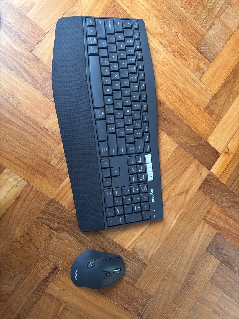 Logitech Ergo K850 Keyboard + Mouse M720, Computers & Tech, Parts ...