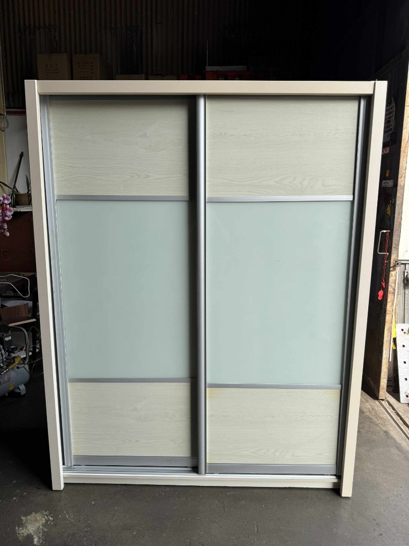 5x6.5ft Sliding Door Almari Baju Wardrobe Drawer, Furniture & Home ...