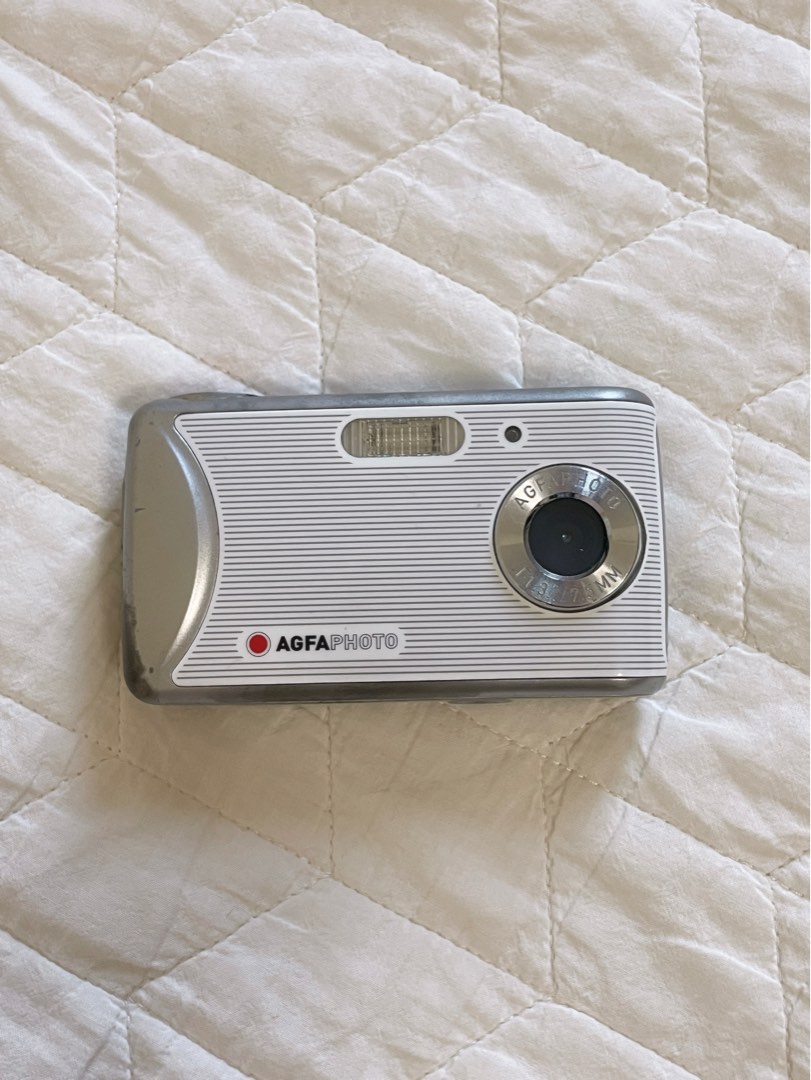 Agfa Unique vintage digital camera, Photography, Cameras on Carousell