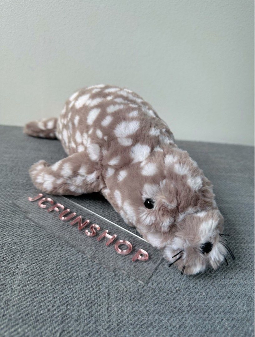 Jellycat Linus Leopard Seal Rare, Hobbies & Toys, Toys & Games on Carousell