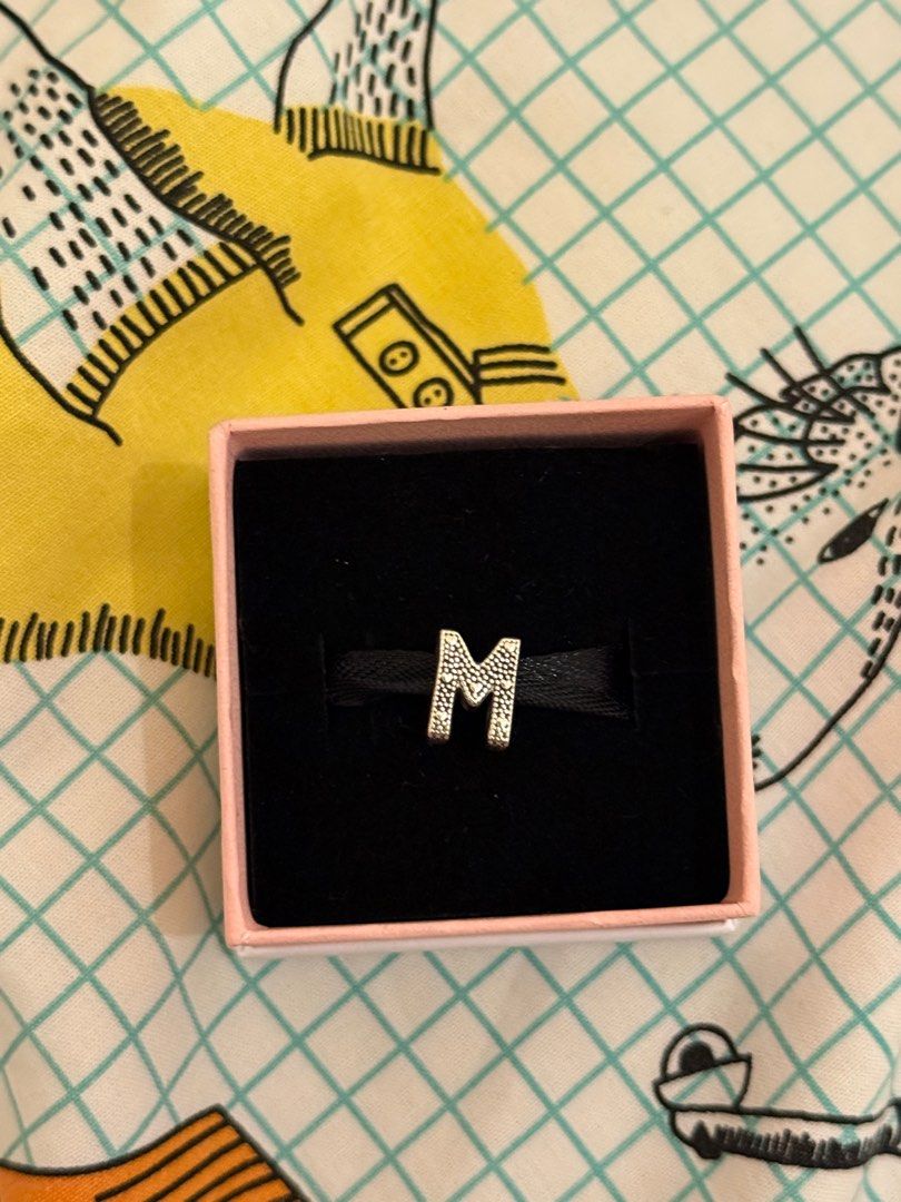 Pandora Charm - Alphabet M, Fesyen Wanita, Aksesoris di Carousell