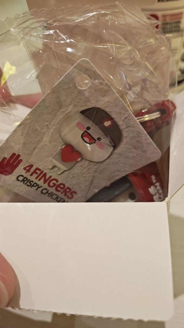 WTT (Trade Only) 4Fingers Crispy Chicken Quby Keychain- Always in my ...