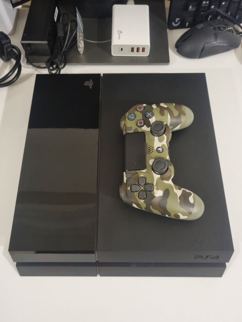 PlayStation 4 500GB Console + Physical Game disks, Video Gaming, Video ...