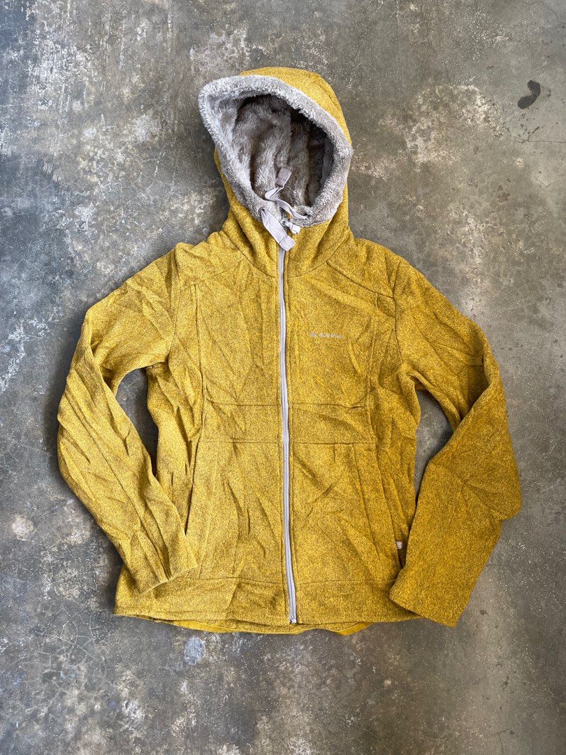 Quechua Jacket, Women's Fashion, Coats, Jackets and Outerwear on Carousell