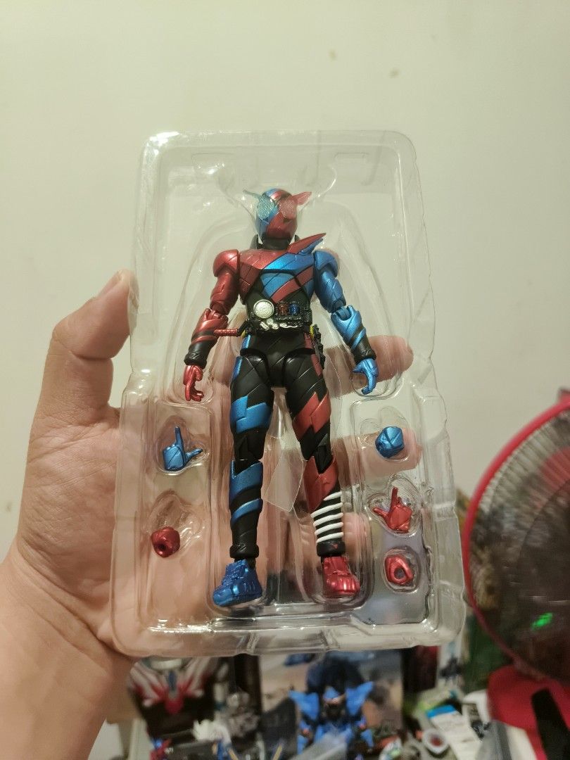 shf kamen rider build, Hobbies & Toys, Toys & Games on Carousell
