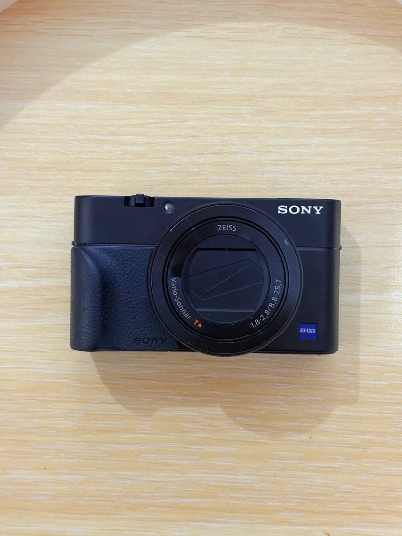 Sony RX100 Mark V Mark 5 M5, Photography, Cameras on Carousell