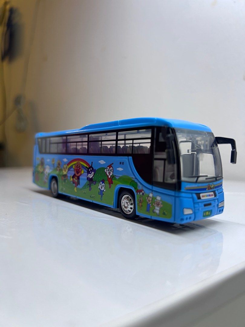 Bas isuzu gala, Hobbies & Toys, Toys & Games on Carousell