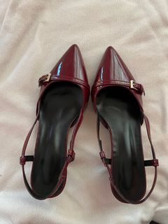 Red heels, Women's Fashion, Footwear, Heels on Carousell