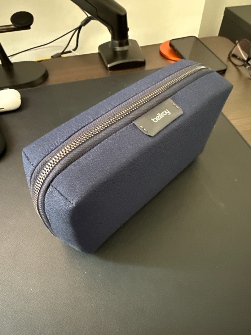 Bellroy cable Travel Case - Navy, Hobbies & Toys, Travel, Travel ...