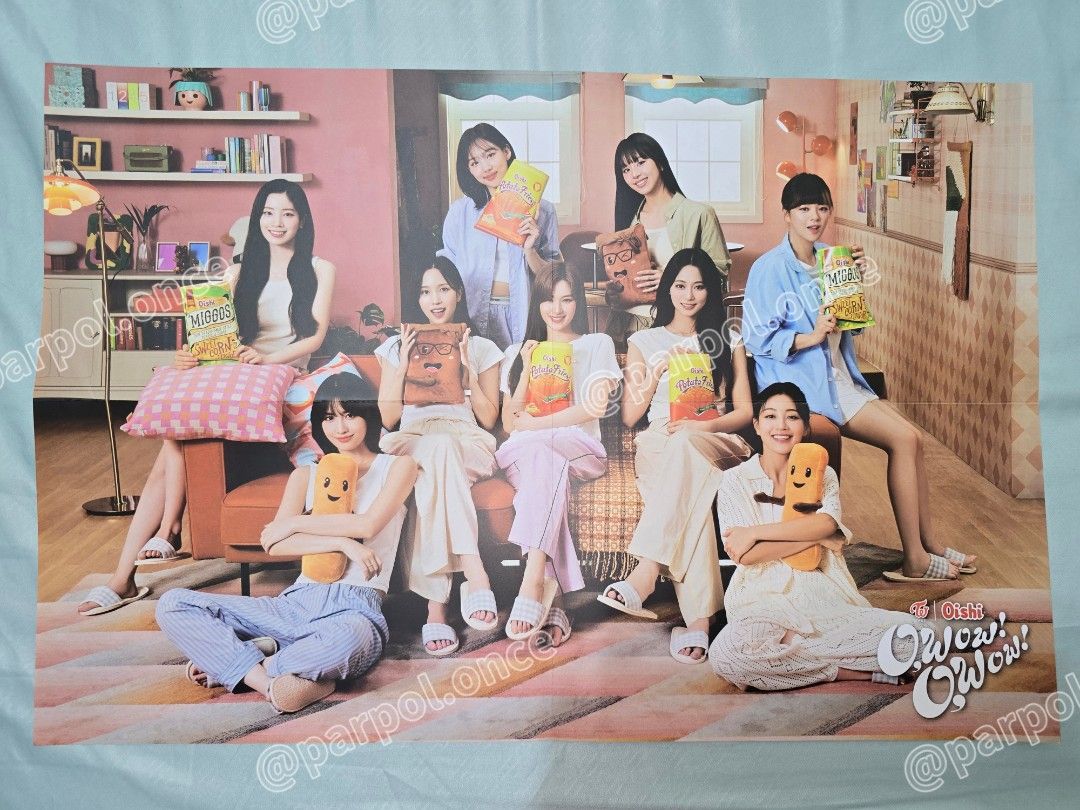 [WTS] TWICE Oishi Photocards (V2) & Poster, Hobbies & Toys, Memorabilia ...
