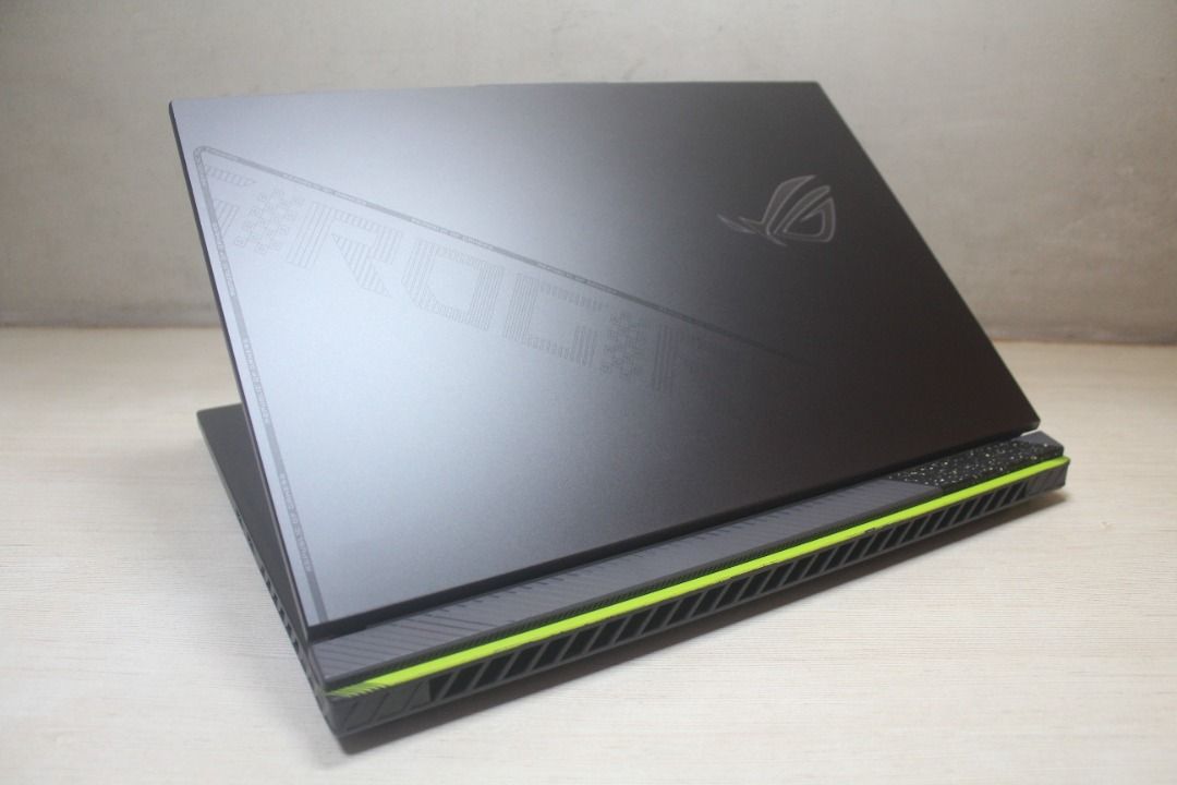 Asus Rog strix Scar G18 g814j i9-13980HX SSD 1TB Nvidia RTX4070 ...