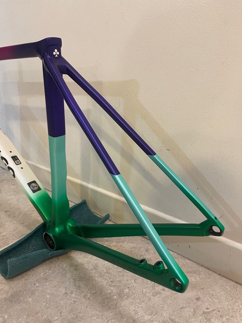 Colnago C68 Motoki Yoshio Limited Edition disc frameset handlebar and ...