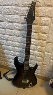 Clear Acrylic Electric Guitar daft punk, 興趣及遊戲, 音樂、樂器 & 配件, 樂器 - Carousell