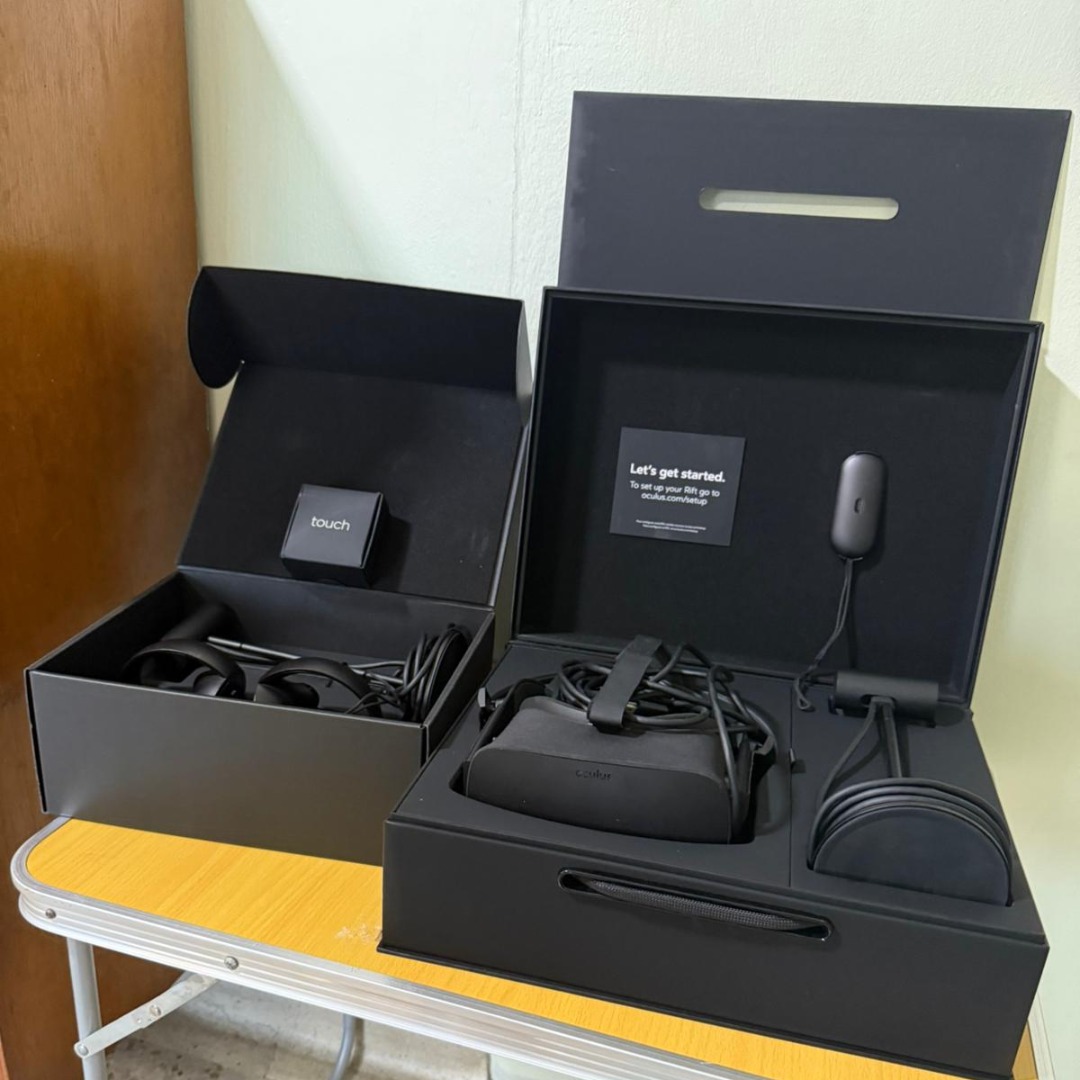 Oculus 1 VR Headset Set ( Meta Quest 1 ), Video Gaming, Video Game ...