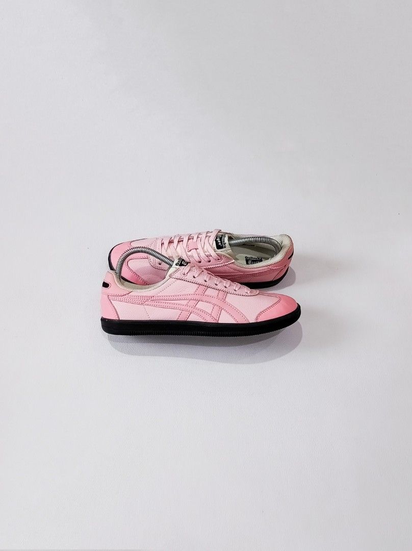 Onitsuka Tiger Tokuten Pastel Pink, Fesyen Wanita, Sepatu di Carousell