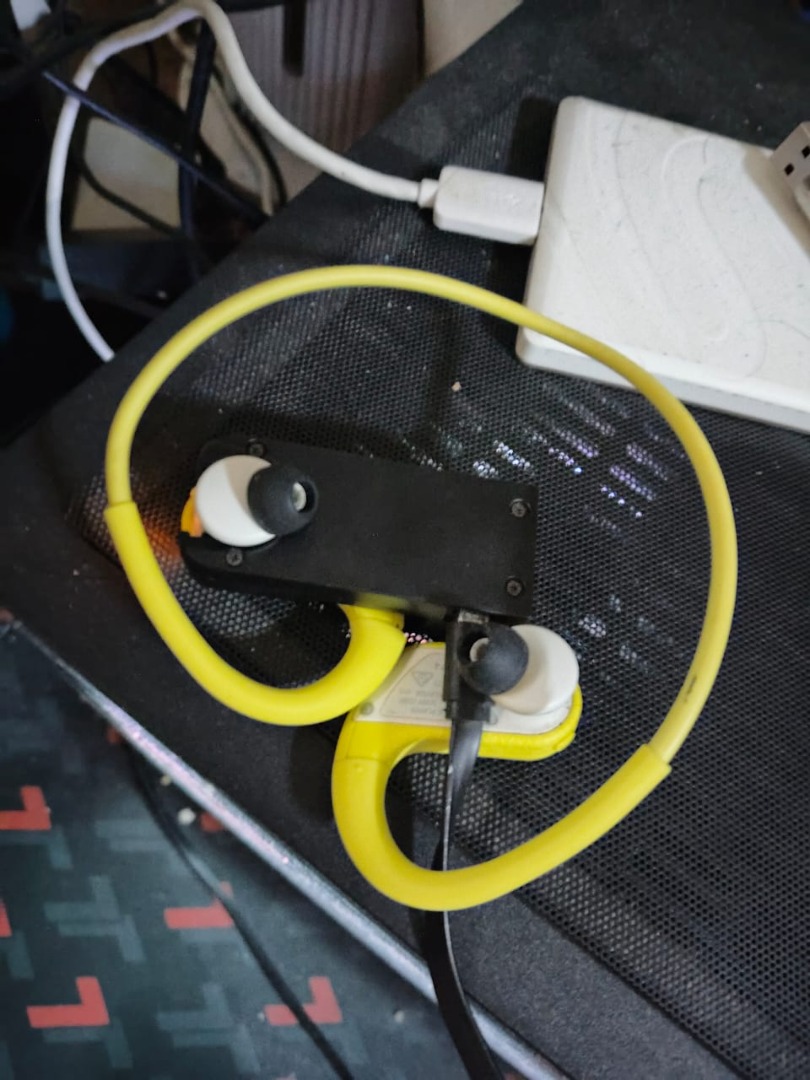 Sony NW-WS413 Green MP3 Player Waterproof 4GB, Audio, Portable Music Players on Carousell