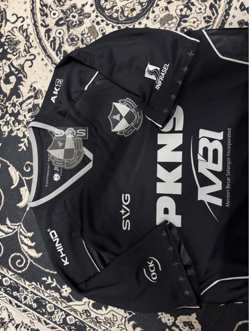 Svg x selangor fc third kit jersey, Men's Fashion, Activewear on Carousell